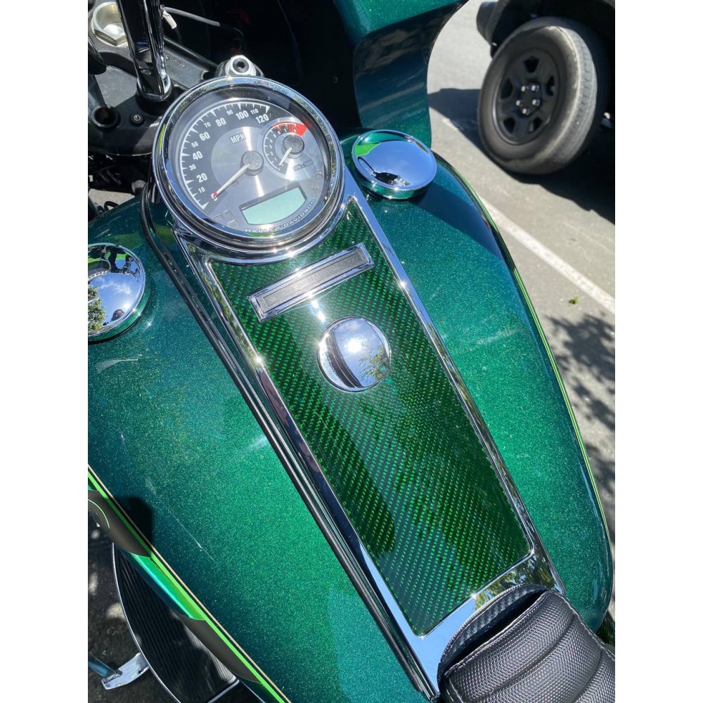 Carbon dash insert for Harley Road King